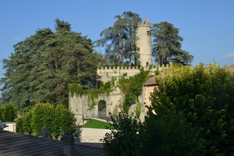 Castello Malvezzi-Campeggi a Orvinio | Lazio Nascosto